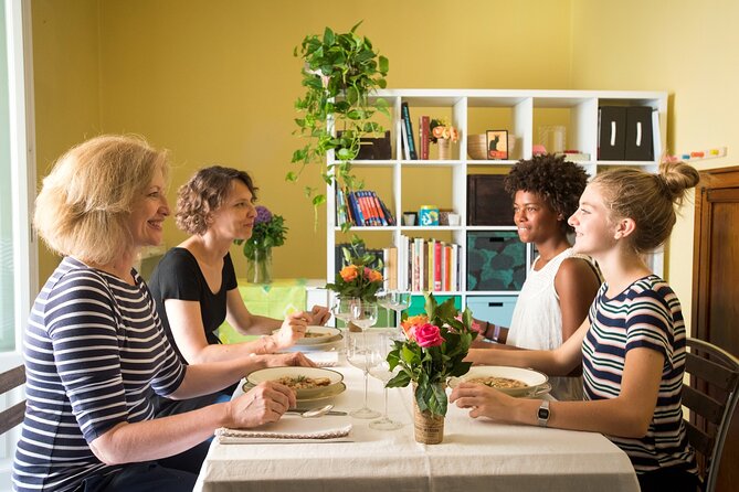 Lunch or dinner and cooking demo at a local home in Padova - FAQs