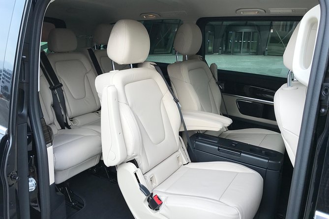 Mercedes V Class VIP minivan Kraków - FAQs