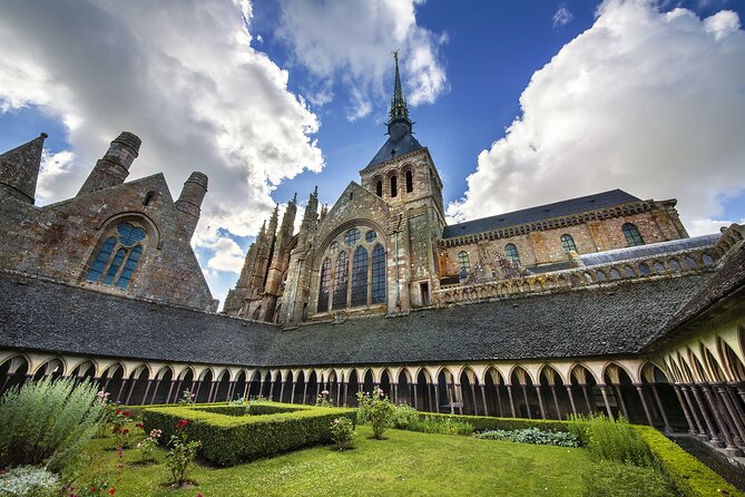 Mont Saint Michel Guided Day Trip with Hotel Pickup - FAQ