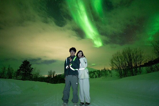 Northern Lights Tour with Local Guide and Photos - Aurora Spotting and Cozy Camp Setup