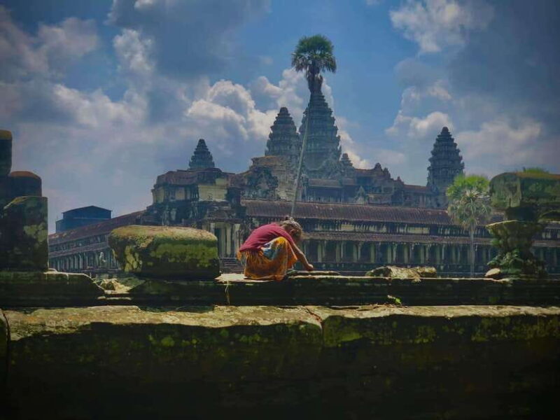 One-Day Small Circuit Tour: Angkor Wat, Bayon, Ta Prohm - Guides and Value