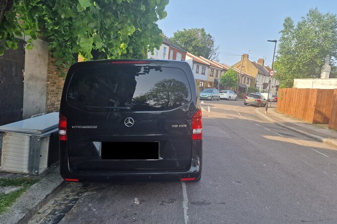 One Way Taxi Transfer - London to Portsmouth Seaport - Who Is This Transfer Best For?
