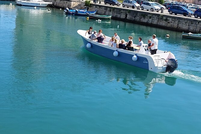 Ortigia Island and Sea Caves Boat Tour with Prosecco - FAQ