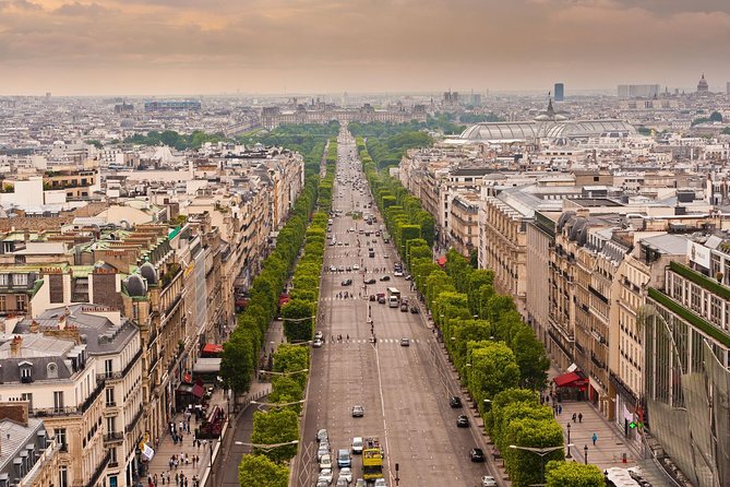 Paris Tour via Eurostar, with Seine Cruise and Travelcard - The Iconic Landmarks Up Close