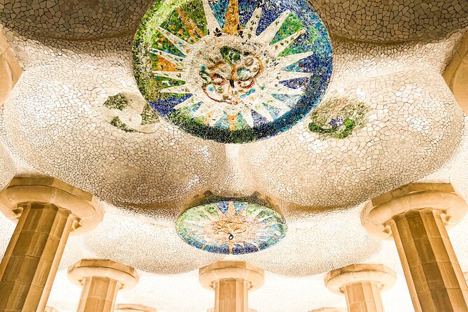 Park Guell & Sagrada Familia Tour with Skip the Line Tickets - What the Reviews Say
