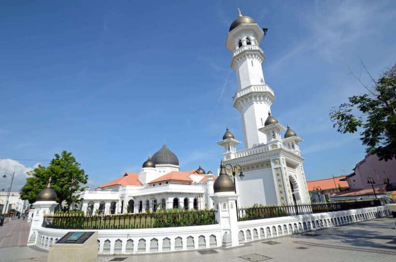 Penang: Trishaw Ride and Hawker Center Food Tour - The Food: Penang’s Street Food at Its Best
