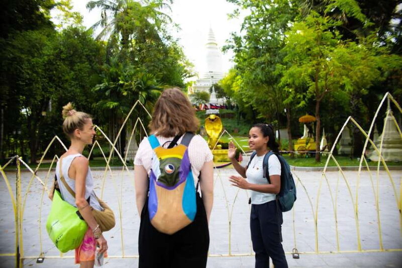 Phnom Penh: Walking Highlight City Tour - Sunset Boat and Night Market – Two Choices, One Great Experience