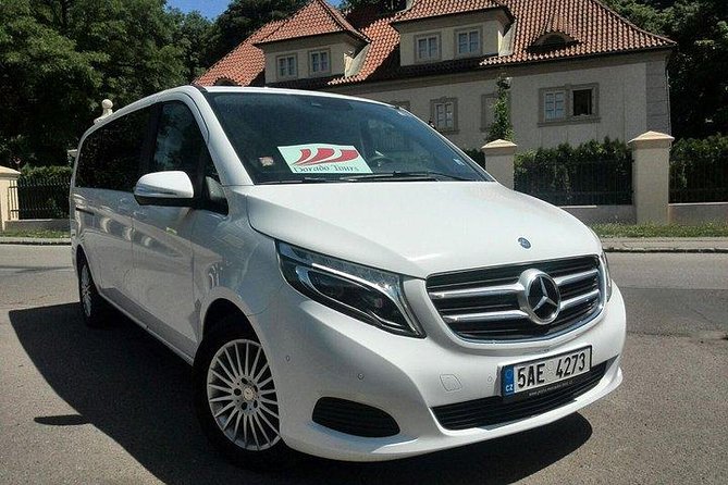 PRAGUE AIRPORT - CITY TRANSFERS in Spanish - Who Should Consider This Service?