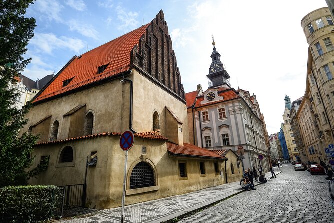Prague´s Old Town and Charles Bridge Private Walking Tour (Right Riverbank) - The Sum Up