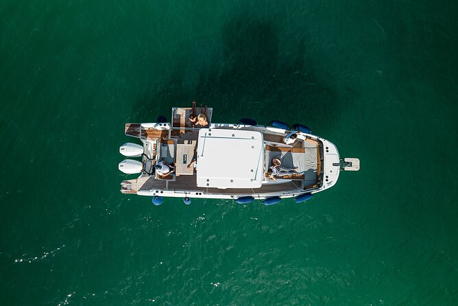 Private Boat Tour Cinque Terre and Gulf of Poets - Flyer 9 - The Boat and Crew Experience