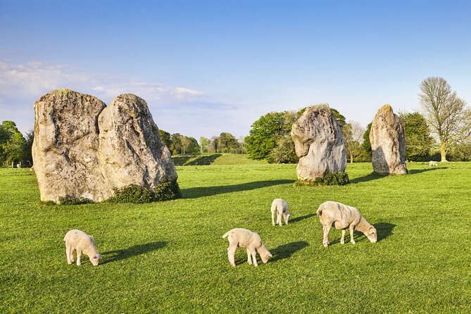 Private Day Tour from Bath to Avebury and Stonehenge with Pickup - What Past Travelers Say