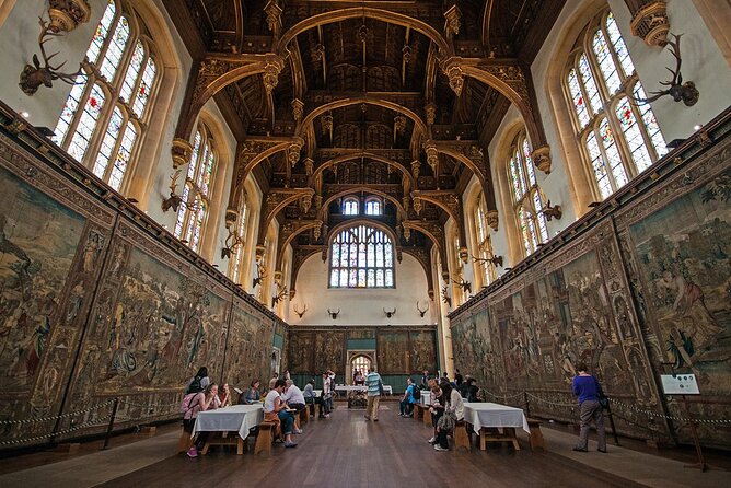 Private Guided Tour of Hampton Court Palace - The Value of Expert Guidance