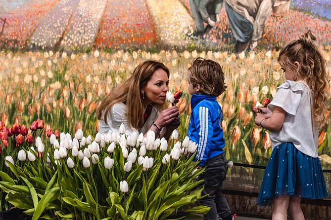 Private Keukenhof Gardens and Tulip Fields Tour from Amsterdam - FAQs