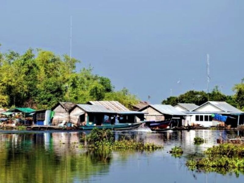 Private River Boat from Siem Reap to Battambang by Water Way - Photographing and Enjoying the Views