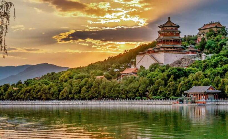 Private Tour-Great Wall Evening Tour and Hutong Old Downtown - Practical Tips for Your Tour