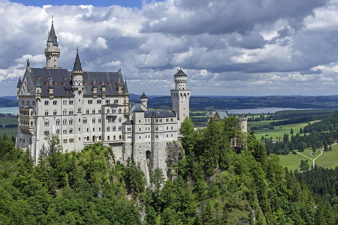 Private tour of the best of Fussen - Sightseeing, Food & Culture with a local - What the Tour Covers