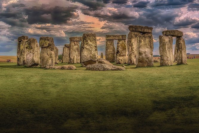 Private Tour to Stonehenge and Highclere Castle (Downton Abbey) - FAQs