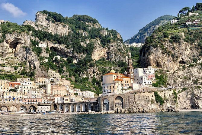 Private transfer from Naples to Amalfi, 2h of sightseeing stop - FAQ