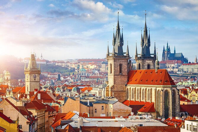 Private transfer from Passau to Prague, 2h Stop, Local driver - FAQ