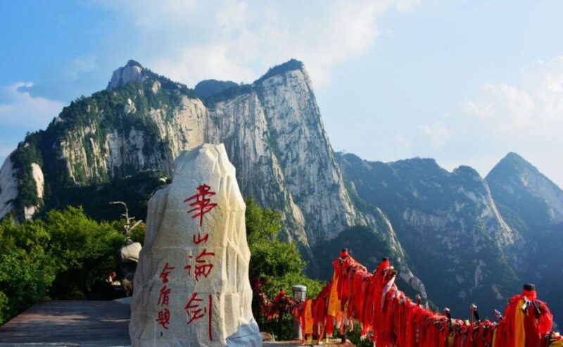 Private Xian Mt. Huashan Adventure Tour: Explore in Your Own - The Gold Lock Pass: A Unique Cultural Touch