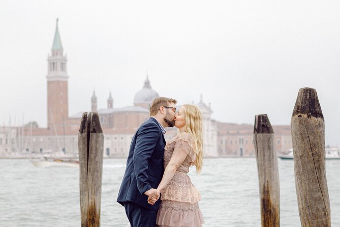 Romantic Photoshoot in Venice - Practical Considerations