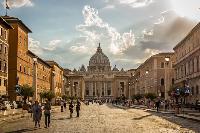 Rome Fiumicino Airport Transfer in Luxury Private Transportation - Who Would Benefit Most?