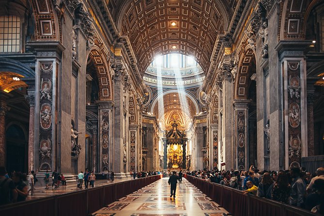 Rome Papal Audience & Vatican Museum, Sistine Chapel Group Tour - The Sistine Chapel: A Quiet, Nearly Private Viewing