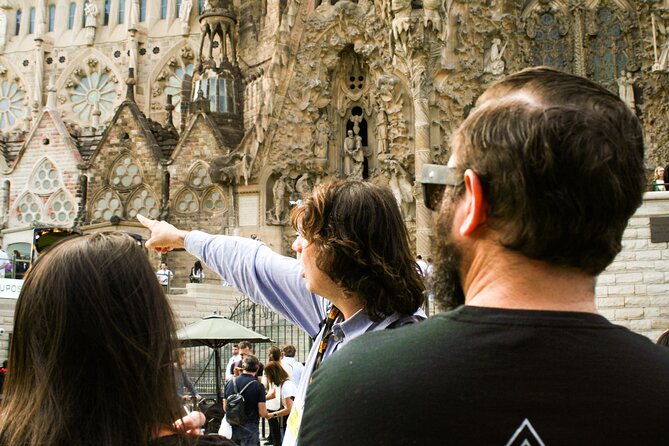 Sagrada Familia Small Group Guided Tour with Skip the Line Ticket - Authentic Insights from Reviewers