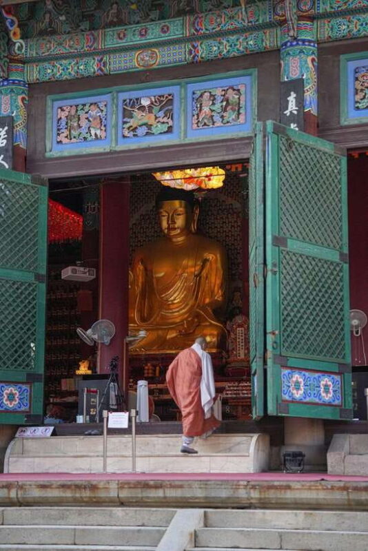 Seoul Vegan Delight: Temples, Teas & Treats Tour - Authentic Experiences and Authenticity of Food
