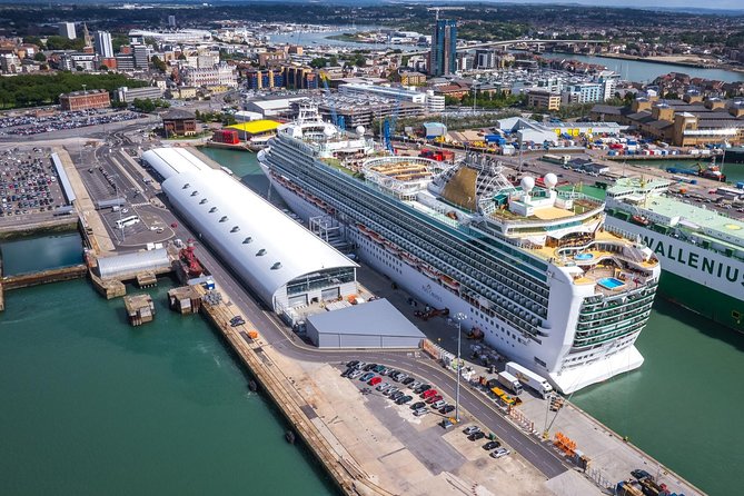 Shore Excursion Southampton Cruise terminal to Salisbury & Stonehenge - FAQs