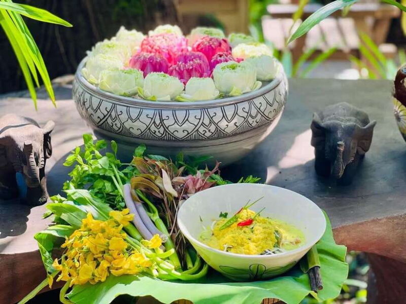 Siem Reap: Small Group Guided Authentic & Unique Food Tour - The Experience: Guides, Transportation, and Atmosphere