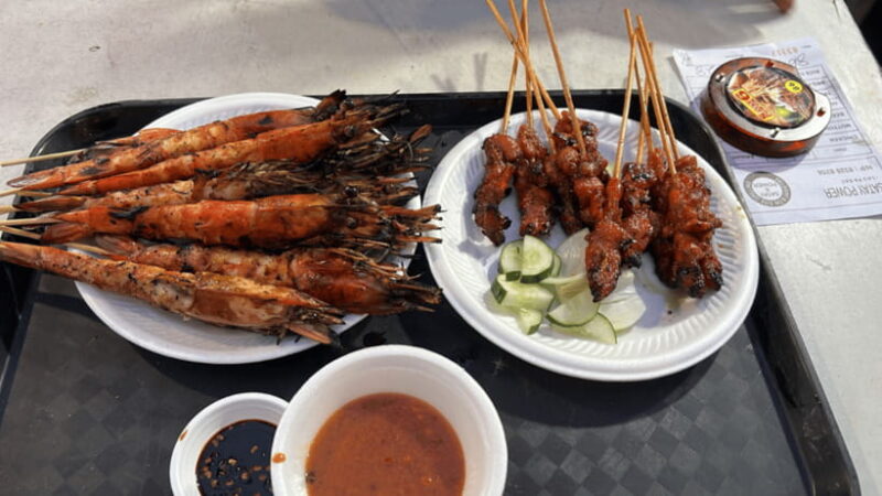 Signature Night Tour: Walk Through Marina with Food Tastings - The Culinary Highlight: Lau Pa Sat and Satay Street