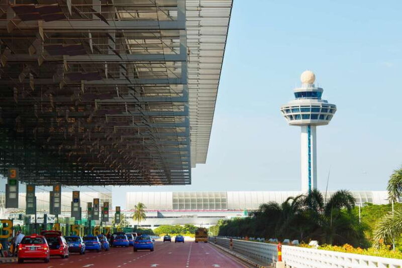 Singapore: M1 Tourist SIM Simcard - Pickup Locations and Convenience