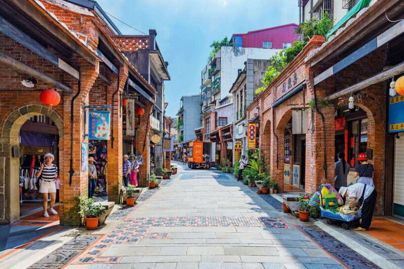 Sip & Savor:  Maokong Tea & Shenkeng Tofu Private Day Tour - Practical Aspects and Value