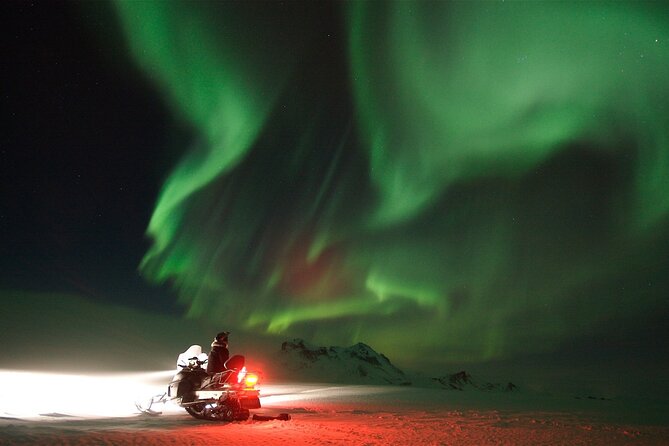 Snowmobile Photography Trip to the Aurora - Key Points