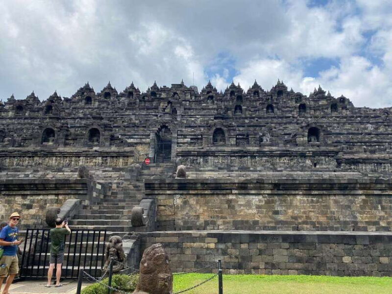 Sunrise from Setumbu Hill Borobudur & Prambanan Temple - Detailed Breakdown of the Itinerary