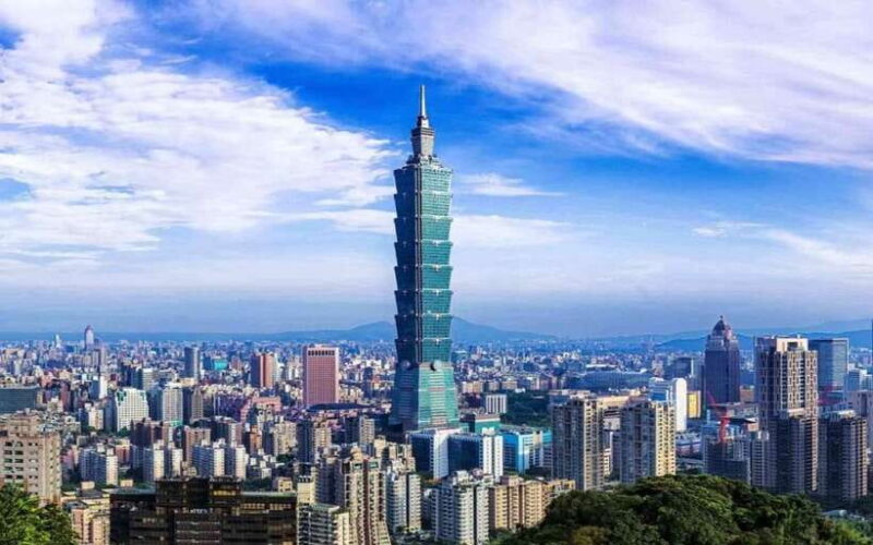 Taipei: Taipei 101 Observatory Deck Ticket - The Experience: A Day or Night Perspective