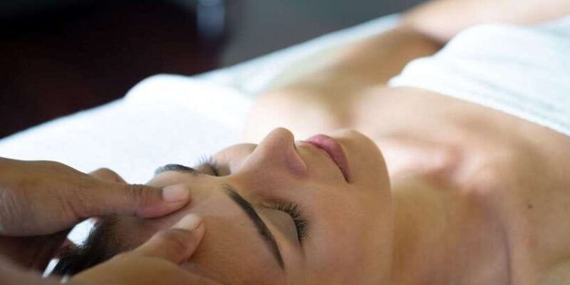 Ubud: Couple Spa Treatment with Bath Ritual & Sparkling Wine - The Value for Money