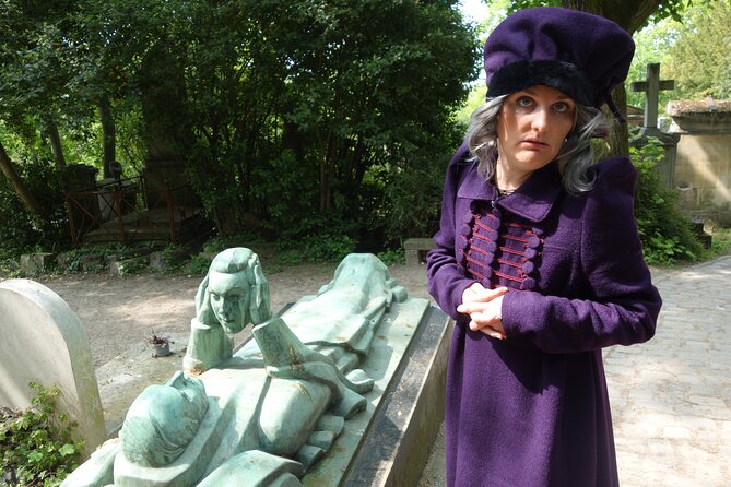 Unusual 2-hour guided tour of the Père Lachaise cemetery - What to Expect During the Tour