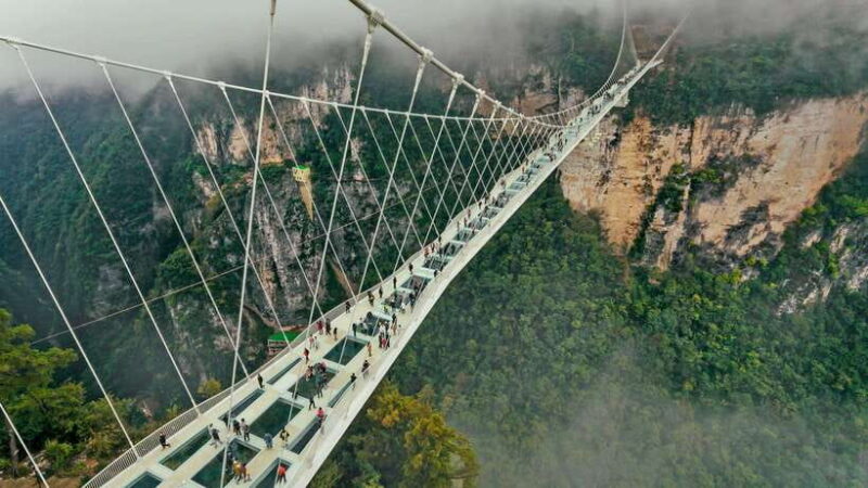Zhangjiajie: Highlights Tour with Glass Bridge & Cable Car - Authenticity and Guides