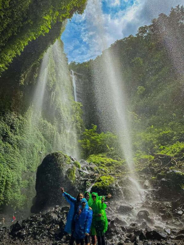 3D2N Bromo, Ijen & Falls Escape  Easy Trip from Surabaya - Key Points