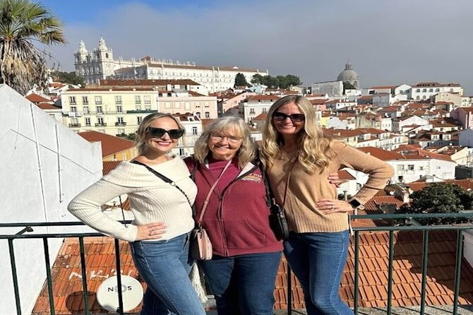 4 Hours Private Tuk Tuk Tour in Lisbon - Key Points
