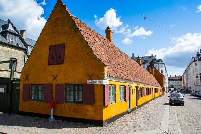 3h walking tour, small group max 10 people Copenhagen - Who Will Love This Tour?