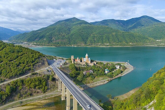 5 days and 4 nights. Hotel and group tours "Everything about Georgia. - An In-Depth Look at the Tour Experience