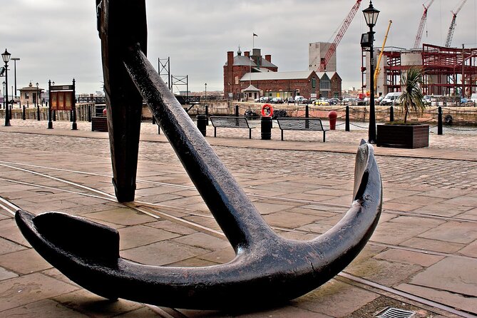 A Walk Through Time: History of Liverpool Walking Tour - Group Size and Logistics