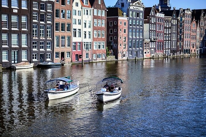 Amsterdam Uncovered: 120 Minutes by Boat - The Sum Up