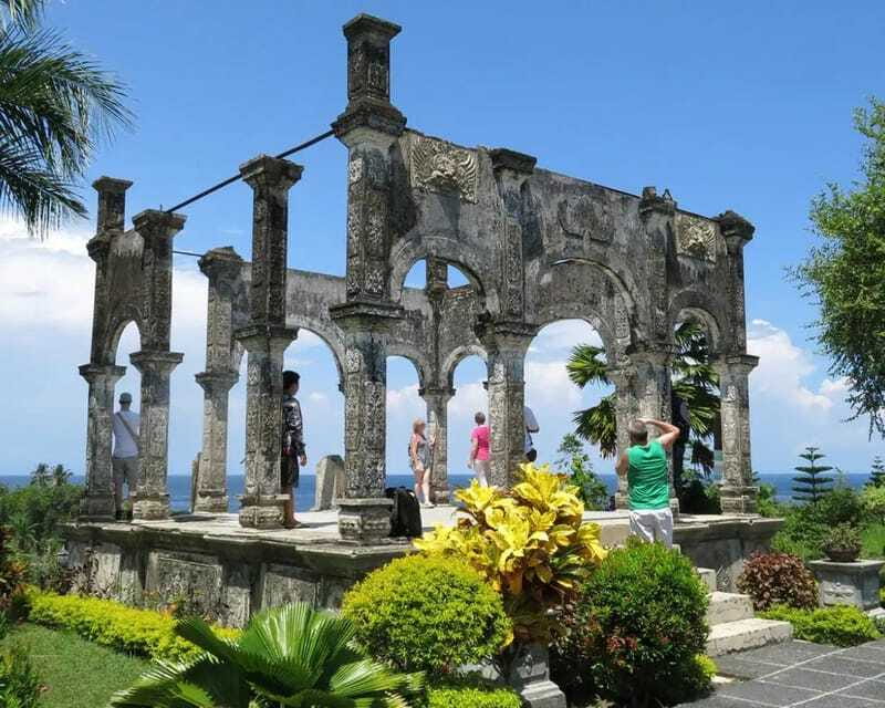 Bali: Lempuyang Temple, Tirta Gangga, and Taman Ujung Tour - FAQ