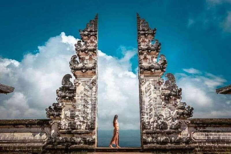Bali: Lempuyang Temple, Tirta Gangga, Taman Ujung & Beach - The Sum Up