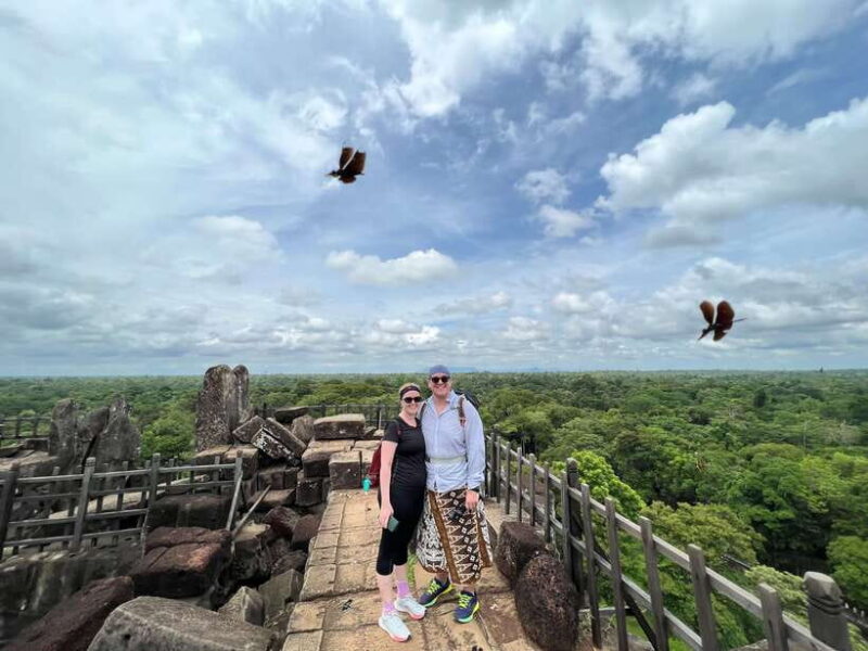 Banteay Srei, Beng Mealea & Koh Ker Small-Group Tour - Lunch Break: Sampling Local Flavors