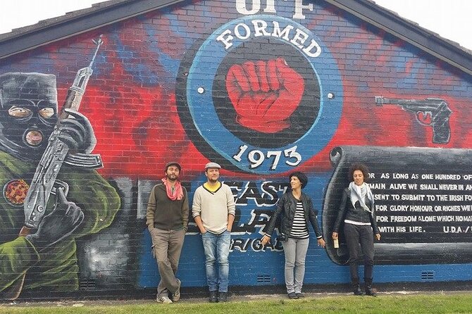 Belfast Black Cab Taxi 2Hr private tour with original guides - Who Should Consider This Tour?
